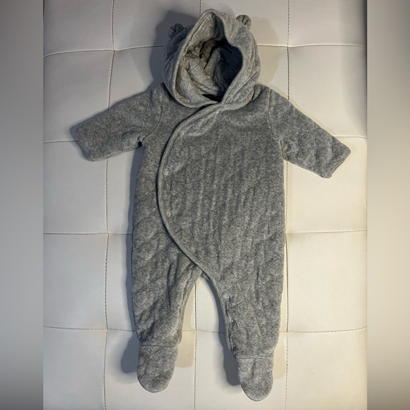 GAP | One Pieces | Snowsuit Gap | Poshmark